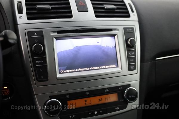 Pelēks Toyota Avensis 2014 Tallina, ar dzinēja tilpumu 2.20 L un nobraukumu 289 tūkst. km par 3999 €, foto 10 vietnē AUTOMOTO.COM.LV