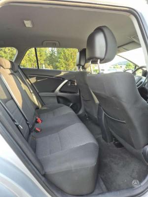Pelēks Toyota Avensis 2014 Šauļi, ar dzinēja tilpumu 2.23 L un nobraukumu 191 tūkst. km par 5450 €, foto 17 vietnē AUTOMOTO.COM.LV