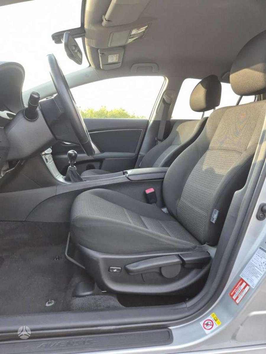 Pelēks Toyota Avensis 2014 Šauļi, ar dzinēja tilpumu 2.23 L un nobraukumu 191 tūkst. km par 5450 €, foto 19 vietnē AUTOMOTO.COM.LV