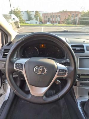 Pelēks Toyota Avensis 2014 Šauļi, ar dzinēja tilpumu 2.23 L un nobraukumu 191 tūkst. km par 5450 €, foto 23 vietnē AUTOMOTO.COM.LV