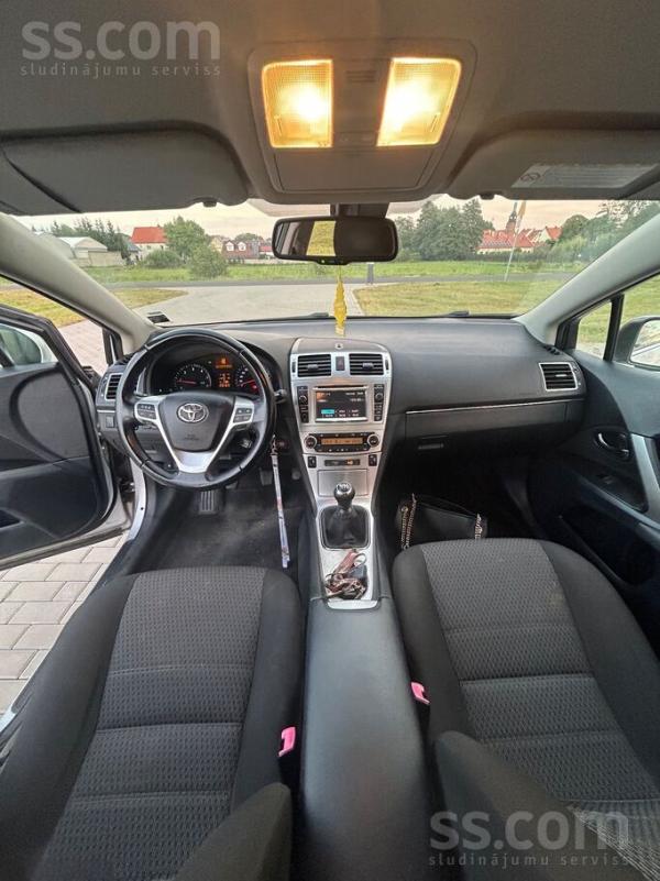 Grey Toyota Avensis 2014 in Riga, with an engine capacity of 1.80 L and mileage of 340 thousand km for 7200 €, photo 6 on AUTOMOTO.COM.LV