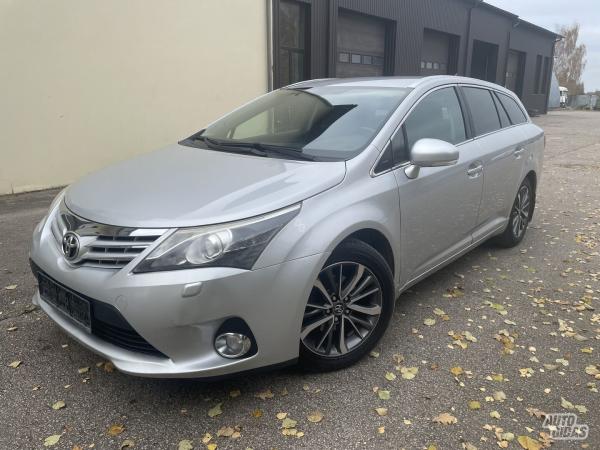 Серый Тойота Авенсис 2014 в Шакяй, объемом двигателя 2.00 л и пробегом 313 тыс. км за 3999 €, фото 3 на AUTOMOTO.COM.LV