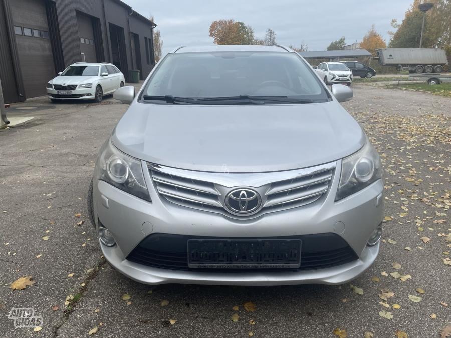 Pelēks Toyota Avensis 2014 Šakiai, ar dzinēja tilpumu 2.00 L un nobraukumu 313 tūkst. km par 3999 €, foto 5 vietnē AUTOMOTO.COM.LV
