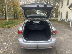 Pelēks Toyota Avensis 2014 Šakiai, ar dzinēja tilpumu 2.00 L un nobraukumu 313 tūkst. km par 3999 €, foto 20 vietnē AUTOMOTO.COM.LV