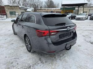 Pelēks Toyota Avensis 2015 Telšiai, ar dzinēja tilpumu 1.60 L un nobraukumu 249 tūkst. km par 7700 €, foto 4 vietnē AUTOMOTO.COM.LV