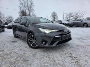 Pelēks Toyota Avensis 2015 Telšiai, ar dzinēja tilpumu 1.60 L un nobraukumu 249 tūkst. km par 7700 €, foto 36 vietnē AUTOMOTO.COM.LV