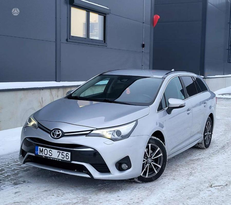 Pelēks Toyota Avensis 2015 Šauļi, ar dzinēja tilpumu 1.80 L un nobraukumu 297 tūkst. km par 7950 €, foto 1 vietnē AUTOMOTO.COM.LV