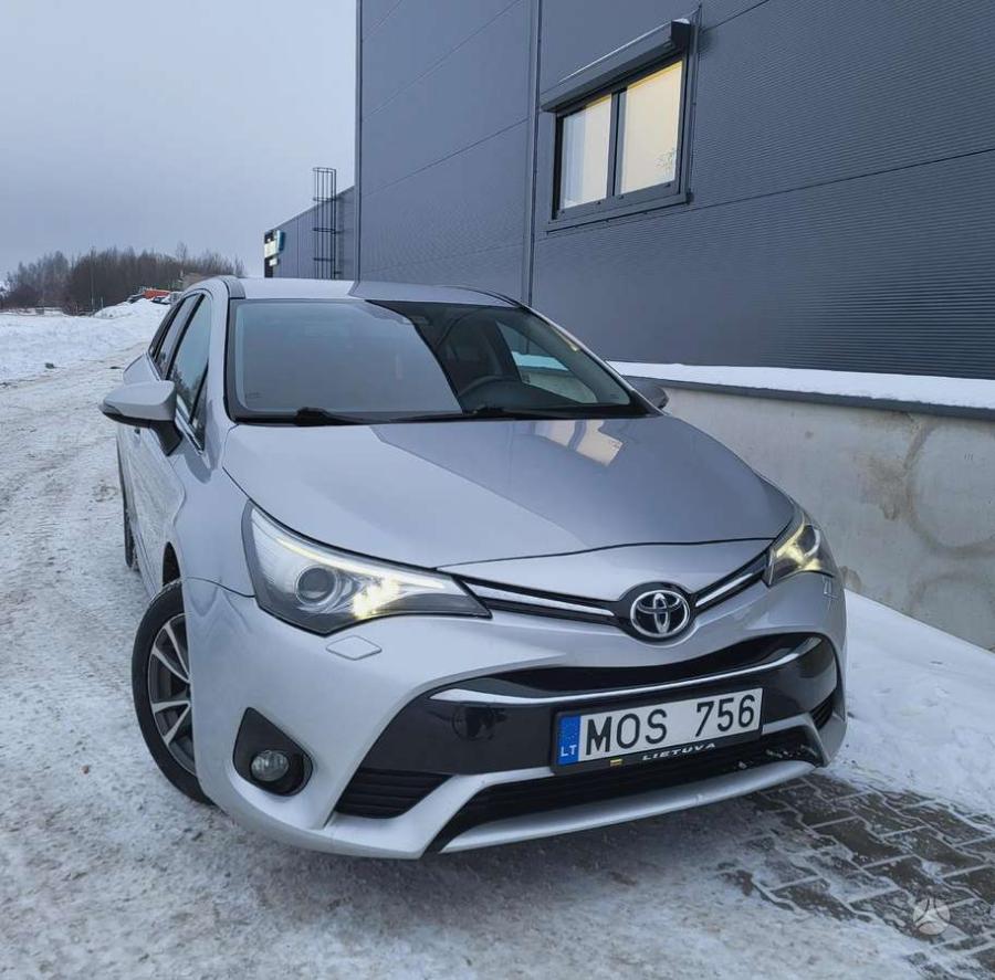 Pelēks Toyota Avensis 2015 Šauļi, ar dzinēja tilpumu 1.80 L un nobraukumu 297 tūkst. km par 7950 €, foto 12 vietnē AUTOMOTO.COM.LV