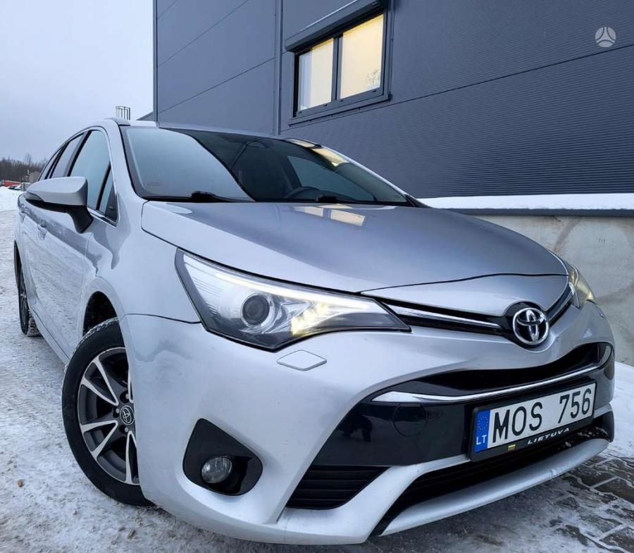 Pelēks Toyota Avensis 2015 Šauļi, ar dzinēja tilpumu 1.80 L un nobraukumu 297 tūkst. km par 7950 €, foto 17 vietnē AUTOMOTO.COM.LV