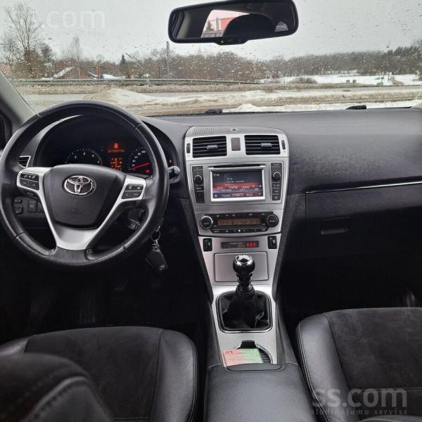 Grey Toyota Avensis 2015 in Rezekne, with an engine capacity of 2.00 L and mileage of 0 thousand km for 5650 €, photo 9 on AUTOMOTO.COM.LV