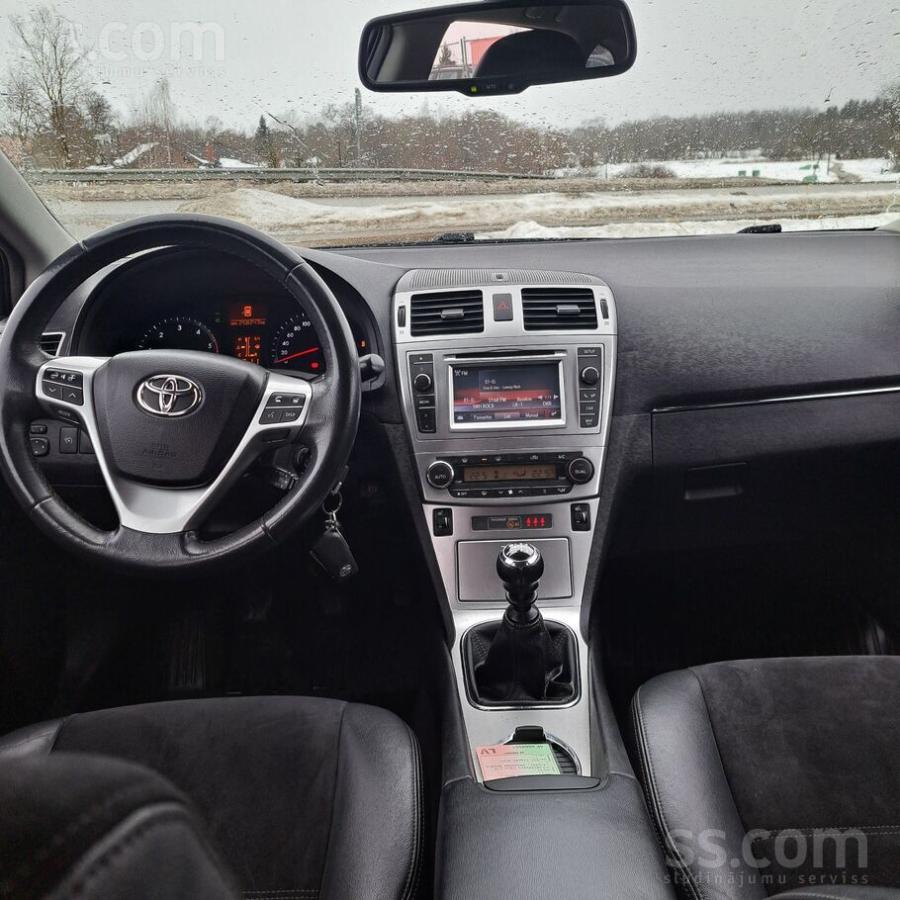 Pelēks Toyota Avensis 2015 Rēzekne, ar dzinēja tilpumu 2.00 L un nobraukumu 0 tūkst. km par 5650 €, foto 9 vietnē AUTOMOTO.COM.LV