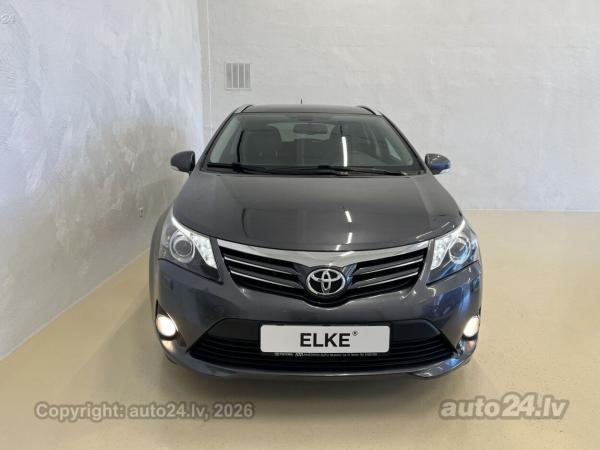 Grey Toyota Avensis 2015 in Rakvere, with an engine capacity of 1.99 L and mileage of 141 thousand km for 11490 €, photo 3 on AUTOMOTO.COM.LV