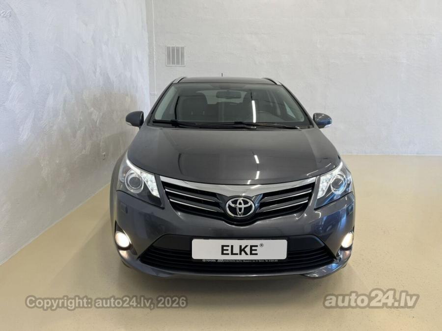 Pelēks Toyota Avensis 2015 Rakvere, ar dzinēja tilpumu 1.99 L un nobraukumu 141 tūkst. km par 11490 €, foto 3 vietnē AUTOMOTO.COM.LV