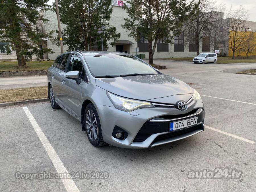 Grey Toyota Avensis 2015 in Tallinn, with an engine capacity of 1.80 L and mileage of 196 thousand km for 9900 €, photo 3 on AUTOMOTO.COM.LV