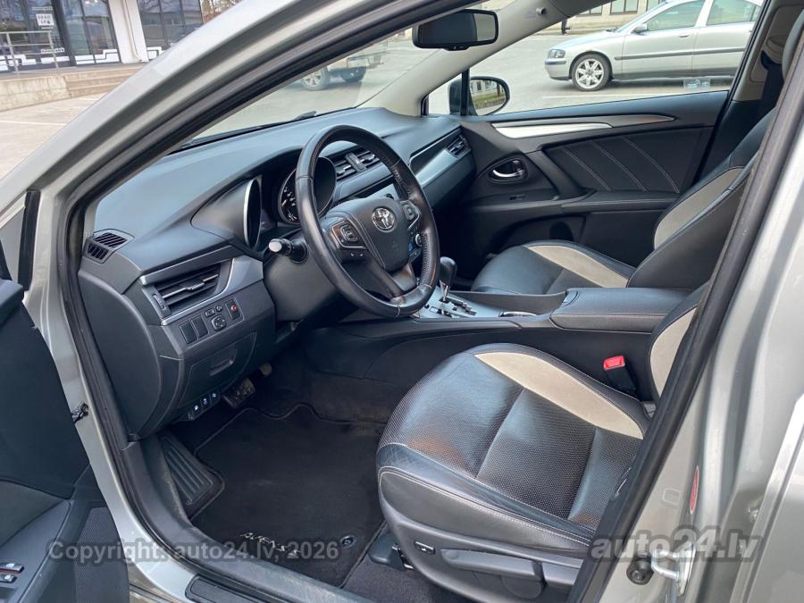 Grey Toyota Avensis 2015 in Tallinn, with an engine capacity of 1.80 L and mileage of 196 thousand km for 9900 €, photo 7 on AUTOMOTO.COM.LV