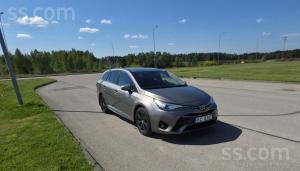 Grey Toyota Avensis 2015 in Riga, with an engine capacity of 1.80 L and mileage of 177 thousand km for 11500 €, photo 6 on AUTOMOTO.COM.LV