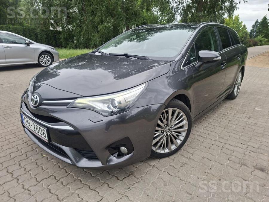 Серый Тойота Авенсис 2015 в Рига, объемом двигателя 2.00 л и пробегом 236 тыс. км за 8950 €, фото 1 на AUTOMOTO.COM.LV