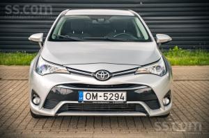 Grey Toyota Avensis 2015 in Riga, with an engine capacity of 1.60 L and mileage of 0 thousand km for 4990 €, photo 3 on AUTOMOTO.COM.LV