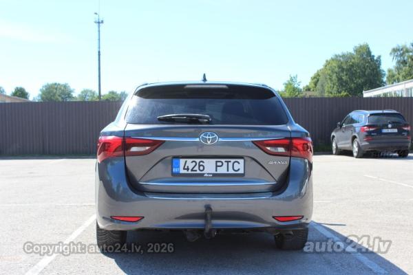 Pelēks Toyota Avensis 2015 Tallina, ar dzinēja tilpumu 2.00 L un nobraukumu 233 tūkst. km par 8500 €, foto 5 vietnē AUTOMOTO.COM.LV