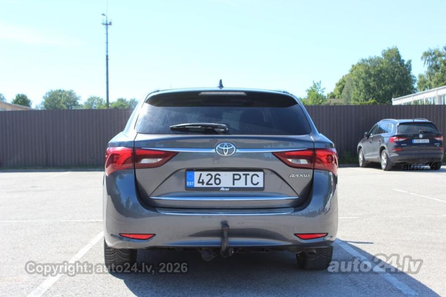 Серый Тойота Авенсис 2015 в Таллин, объемом двигателя 2.00 л и пробегом 233 тыс. км за 8500 €, фото 6 на AUTOMOTO.COM.LV