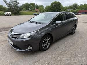 Pelēks Toyota Avensis 2015 Valmiera, ar dzinēja tilpumu 1.80 L un nobraukumu 201 tūkst. km par 7900 €, foto 3 vietnē AUTOMOTO.COM.LV
