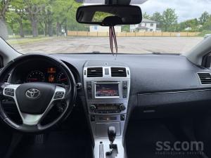 Pelēks Toyota Avensis 2015 Valmiera, ar dzinēja tilpumu 1.80 L un nobraukumu 201 tūkst. km par 7900 €, foto 13 vietnē AUTOMOTO.COM.LV