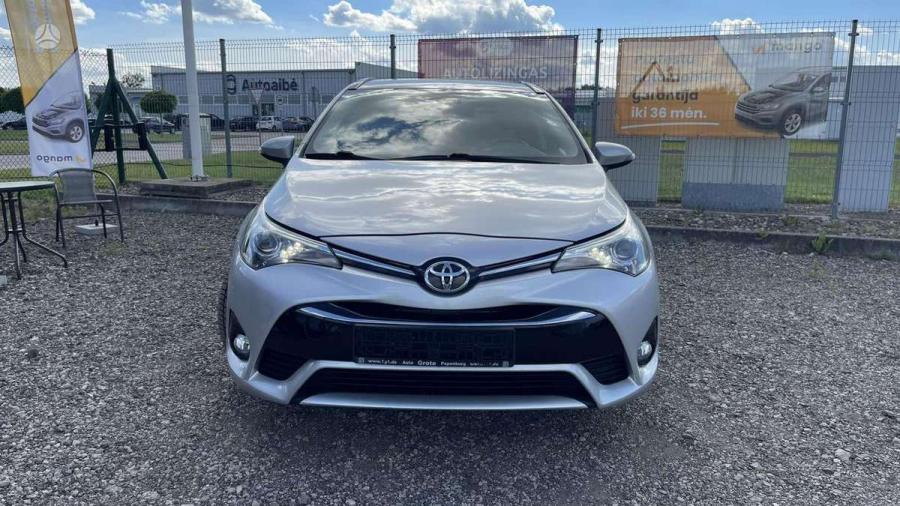 Grey Toyota Avensis 2015 in Marijampole, with an engine capacity of 1.60 L and mileage of 261 thousand km for 7690 €, photo 9 on AUTOMOTO.COM.LV