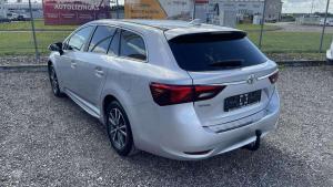 Grey Toyota Avensis 2015 in Marijampole, with an engine capacity of 1.60 L and mileage of 261 thousand km for 7690 €, photo 14 on AUTOMOTO.COM.LV