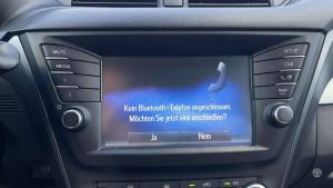 Grey Toyota Avensis 2015 in Marijampole, with an engine capacity of 1.60 L and mileage of 261 thousand km for 7690 €, photo 18 on AUTOMOTO.COM.LV