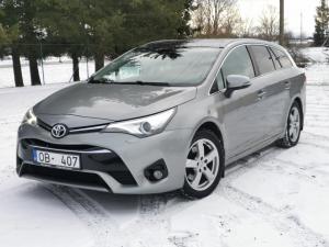 Pelēks Toyota Avensis 2015 Rīga, ar dzinēja tilpumu 2.00 L un nobraukumu 189 tūkst. km par 9500 €, foto  vietnē AUTOMOTO.COM.LV