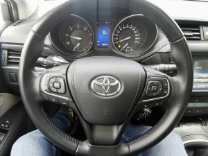 Pelēks Toyota Avensis 2015 Rīga, ar dzinēja tilpumu 2.00 L un nobraukumu 189 tūkst. km par 9500 €, foto 10 vietnē AUTOMOTO.COM.LV