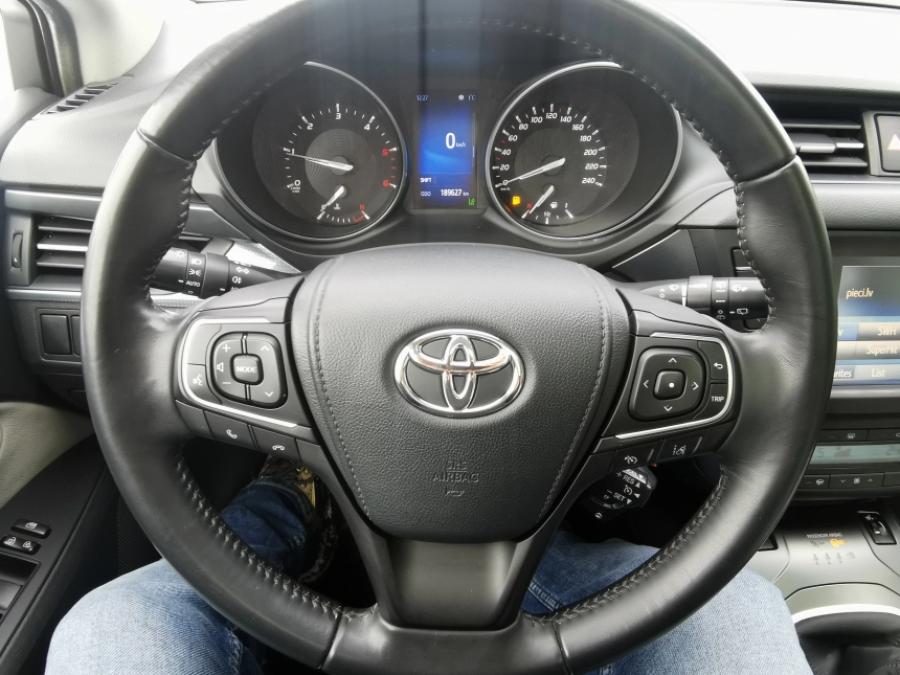 Pelēks Toyota Avensis 2015 Rīga, ar dzinēja tilpumu 2.00 L un nobraukumu 189 tūkst. km par 9500 €, foto 10 vietnē AUTOMOTO.COM.LV