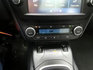 Pelēks Toyota Avensis 2015 Rīga, ar dzinēja tilpumu 2.00 L un nobraukumu 189 tūkst. km par 9500 €, foto 12 vietnē AUTOMOTO.COM.LV