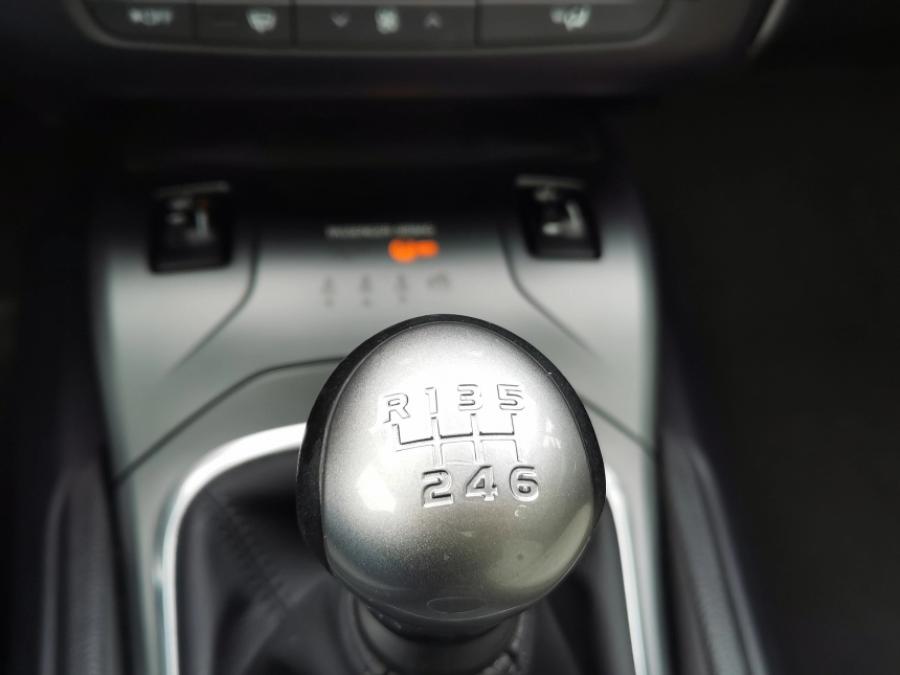 Pelēks Toyota Avensis 2015 Rīga, ar dzinēja tilpumu 2.00 L un nobraukumu 189 tūkst. km par 9500 €, foto 13 vietnē AUTOMOTO.COM.LV