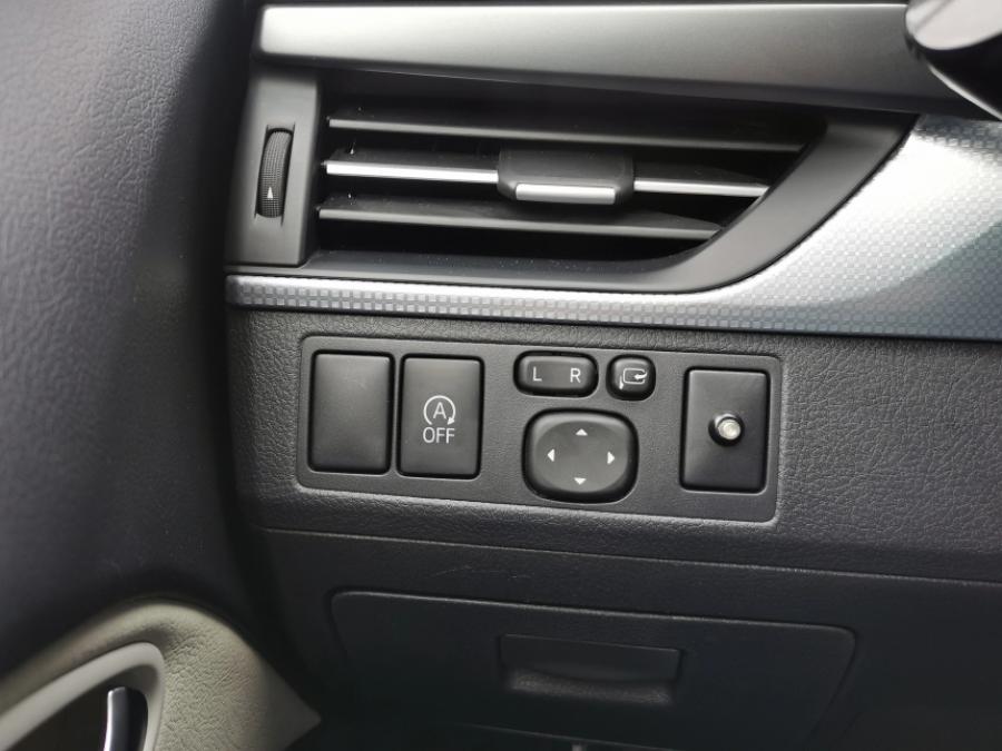Pelēks Toyota Avensis 2015 Rīga, ar dzinēja tilpumu 2.00 L un nobraukumu 189 tūkst. km par 9500 €, foto 16 vietnē AUTOMOTO.COM.LV