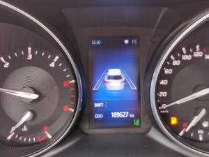 Pelēks Toyota Avensis 2015 Rīga, ar dzinēja tilpumu 2.00 L un nobraukumu 189 tūkst. km par 9500 €, foto 19 vietnē AUTOMOTO.COM.LV