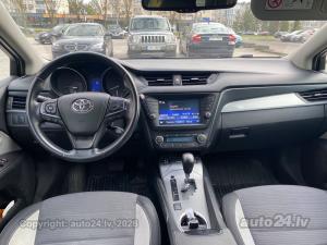 Grey Toyota Avensis 2015 in Rakvere, with an engine capacity of 1.80 L and mileage of 172 thousand km for 9750 €, photo 4 on AUTOMOTO.COM.LV