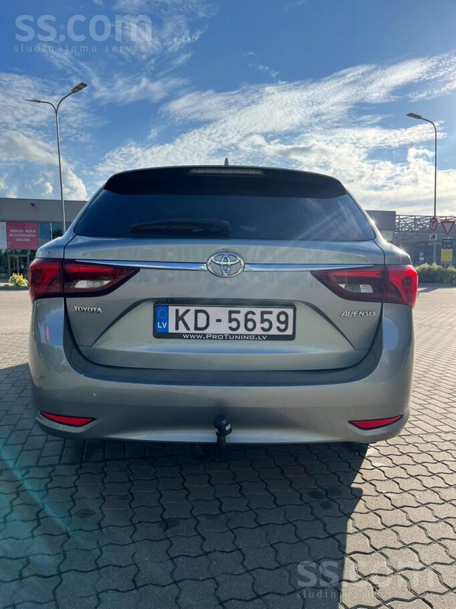 Серый Тойота Авенсис 2015 в Рига, объемом двигателя 2.00 л и пробегом 279 тыс. км за 8250 €, фото 5 на AUTOMOTO.COM.LV