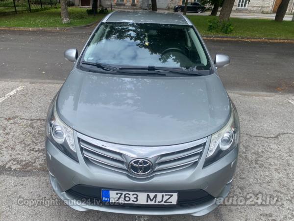 Grey Toyota Avensis 2015 in Tallinn, with an engine capacity of 1.80 L and mileage of 102 thousand km for 10900 €, photo 4 on AUTOMOTO.COM.LV