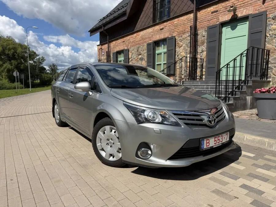 Серый Тойота Авенсис 2015 в Резекне, объемом двигателя 2.00 л и пробегом 193 тыс. км за 5990 €, фото 4 на AUTOMOTO.COM.LV
