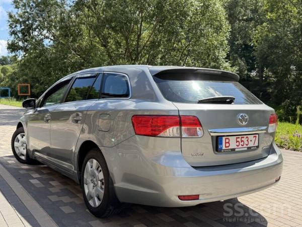 Серый Тойота Авенсис 2015 в Резекне, объемом двигателя 2.00 л и пробегом 193 тыс. км за 5990 €, фото 4 на AUTOMOTO.COM.LV