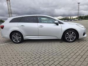 Pelēks Toyota Avensis 2015 Marijampole, ar dzinēja tilpumu 1.60 L un nobraukumu 232 tūkst. km par 6850 €, foto 6 vietnē AUTOMOTO.COM.LV