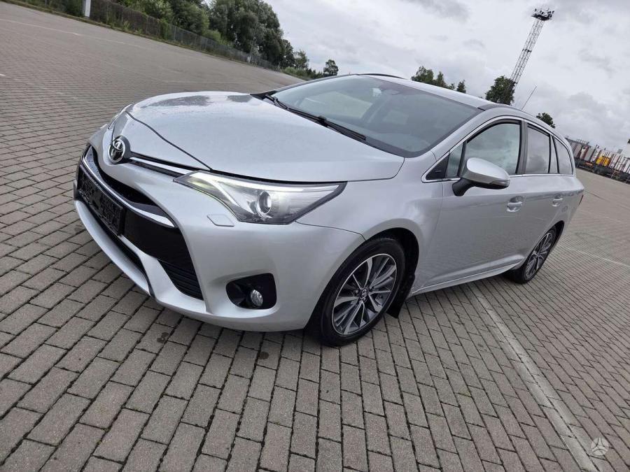 Pelēks Toyota Avensis 2015 Marijampole, ar dzinēja tilpumu 1.60 L un nobraukumu 232 tūkst. km par 6850 €, foto 9 vietnē AUTOMOTO.COM.LV