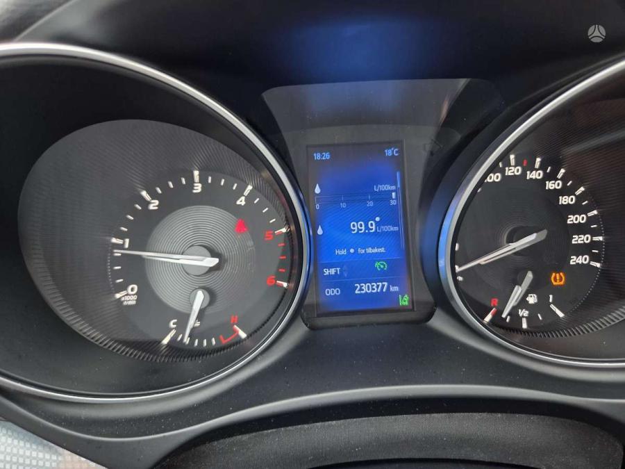Pelēks Toyota Avensis 2015 Marijampole, ar dzinēja tilpumu 1.60 L un nobraukumu 232 tūkst. km par 6850 €, foto 12 vietnē AUTOMOTO.COM.LV