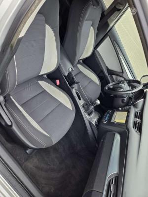 Pelēks Toyota Avensis 2015 Marijampole, ar dzinēja tilpumu 1.60 L un nobraukumu 232 tūkst. km par 6850 €, foto 13 vietnē AUTOMOTO.COM.LV
