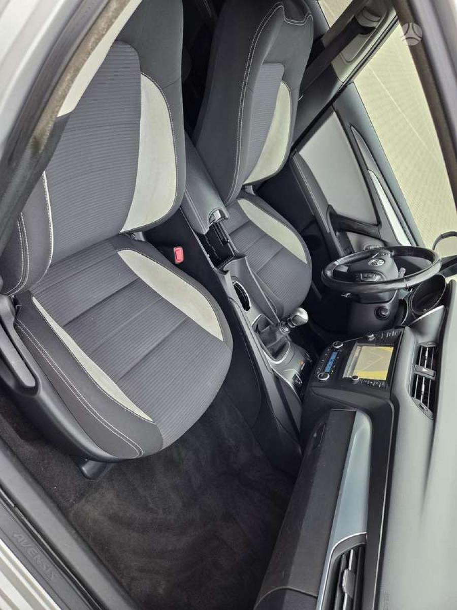 Pelēks Toyota Avensis 2015 Marijampole, ar dzinēja tilpumu 1.60 L un nobraukumu 232 tūkst. km par 6850 €, foto 13 vietnē AUTOMOTO.COM.LV