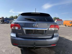 Grey Toyota Avensis 2015 in Radviliskis, with an engine capacity of 2.00 L and mileage of 264 thousand km for 6450 €, photo 7 on AUTOMOTO.COM.LV