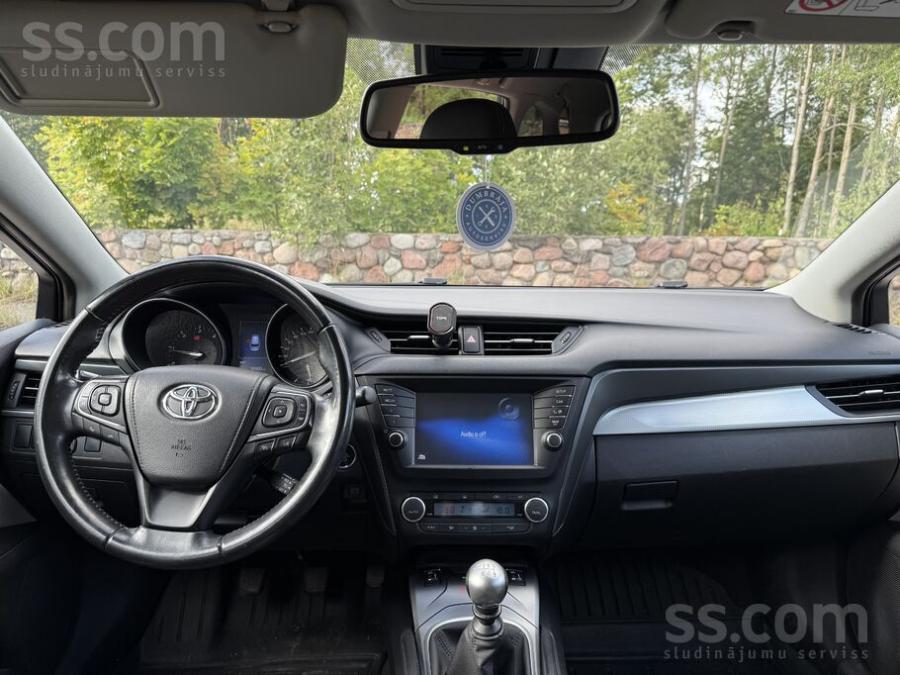 Серый Тойота Авенсис 2015 в Талси, объемом двигателя 2.00 л и пробегом 191 тыс. км за 8500 €, фото 8 на AUTOMOTO.COM.LV