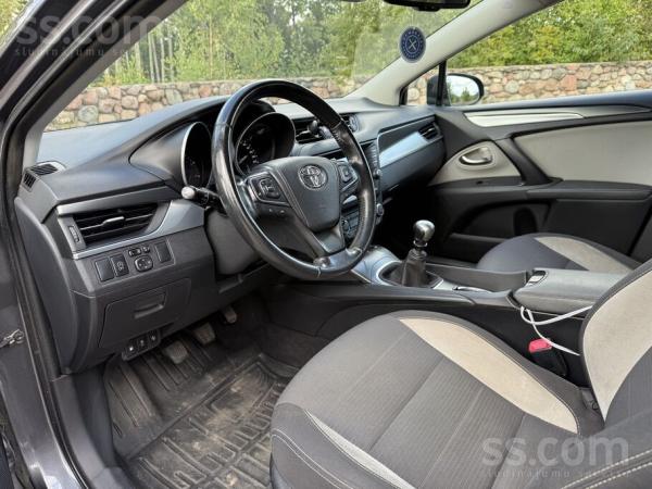 Серый Тойота Авенсис 2015 в Талси, объемом двигателя 2.00 л и пробегом 191 тыс. км за 8500 €, фото 6 на AUTOMOTO.COM.LV