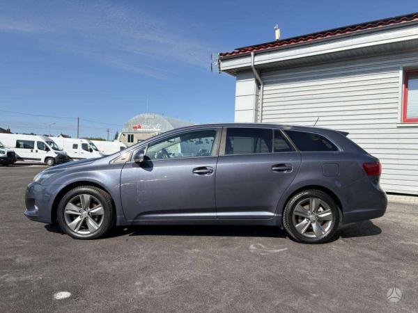 Pelēks Toyota Avensis 2015 Radviliškis, ar dzinēja tilpumu 2.00 L un nobraukumu 264 tūkst. km par 6250 €, foto 8 vietnē AUTOMOTO.COM.LV